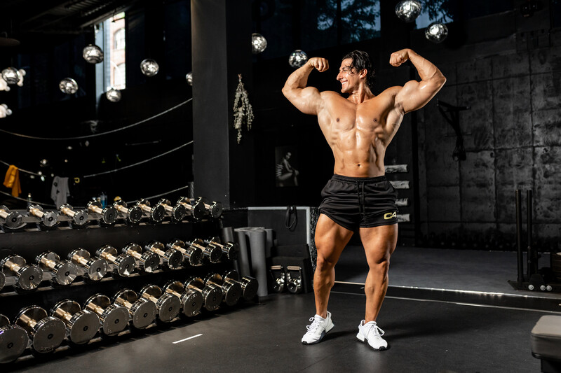 How Many Sets and Reps You Need To Build Muscle | Cellucor